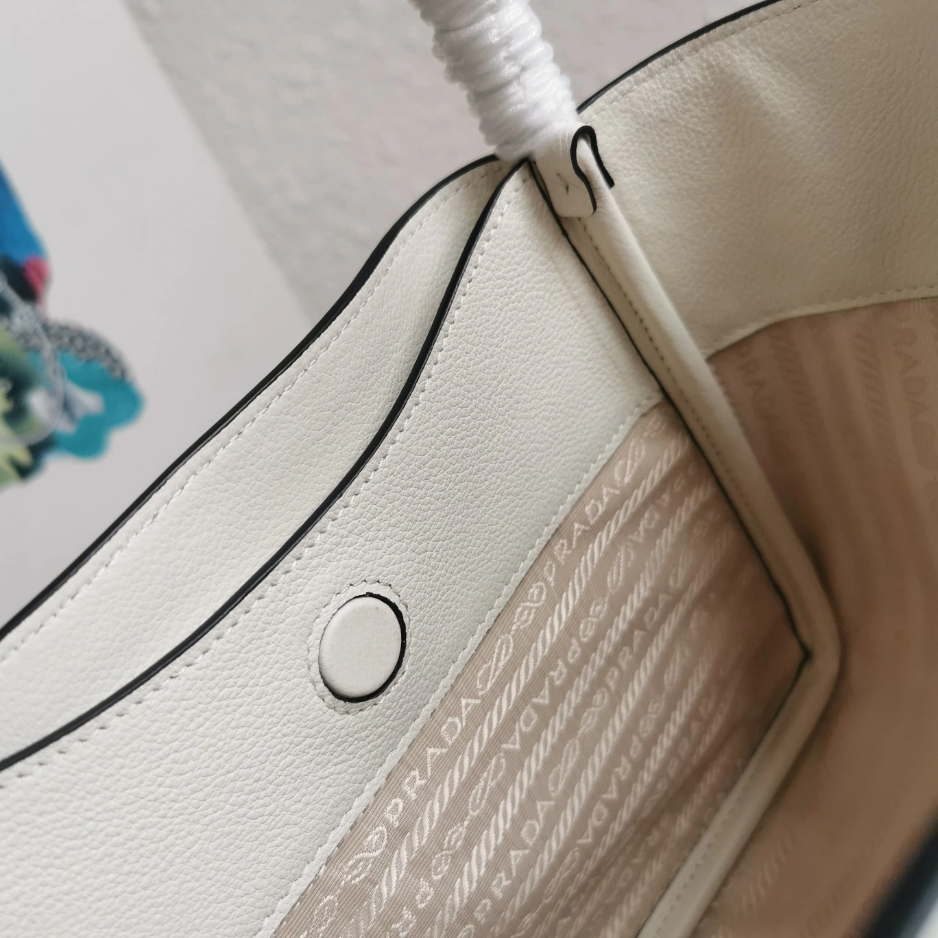 High accuracy Prada Shopping Bags