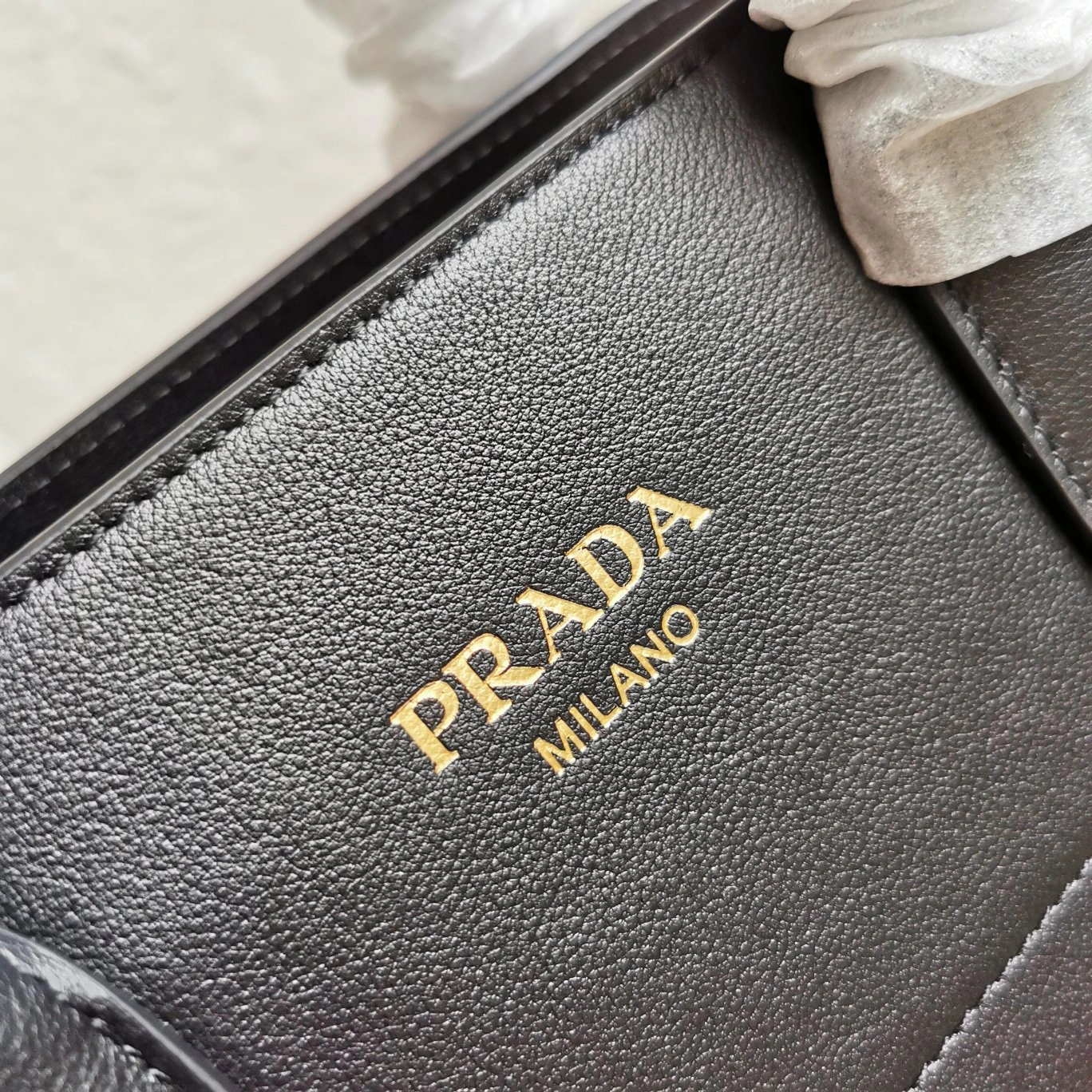 High accuracy Prada Shopping Bags
