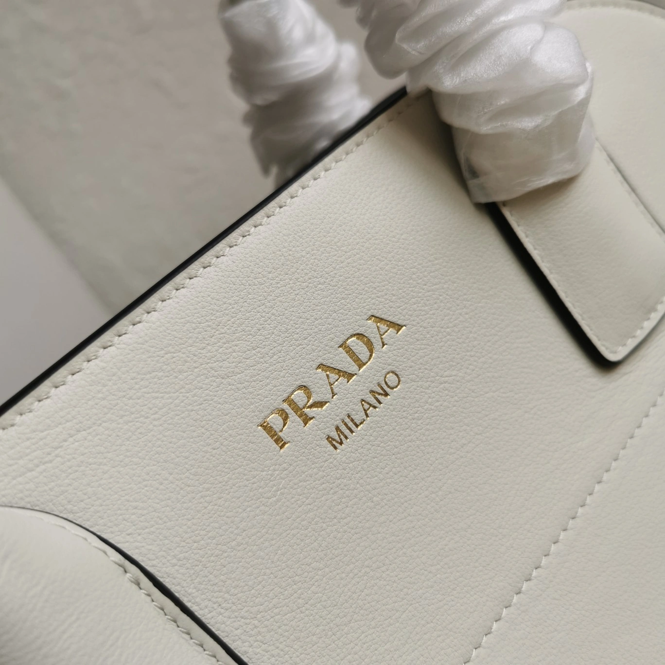 High accuracy Prada Shopping Bags