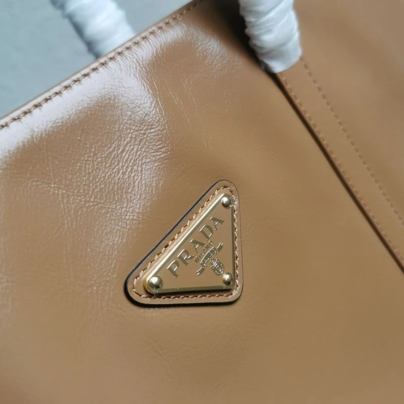 High fidelity Prada Shopping Bags