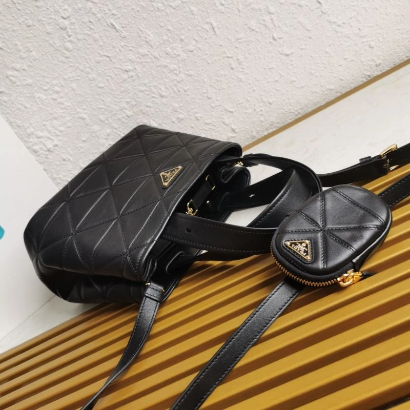 High fidelity Prada Shopping Bags