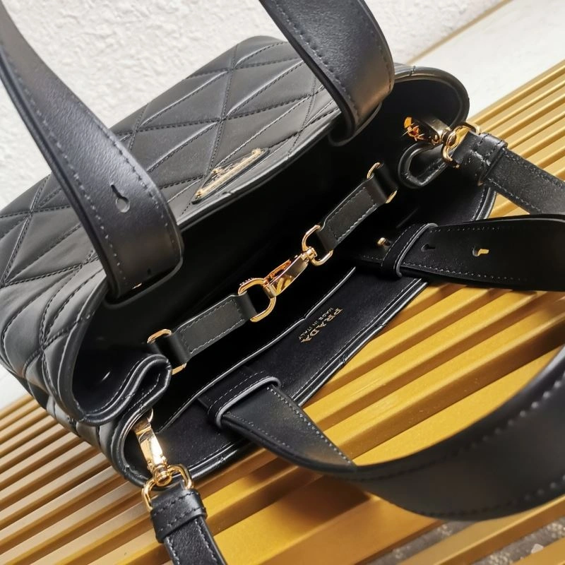 High fidelity Prada Shopping Bags