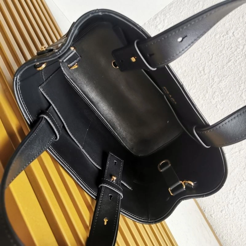 High fidelity Prada Shopping Bags
