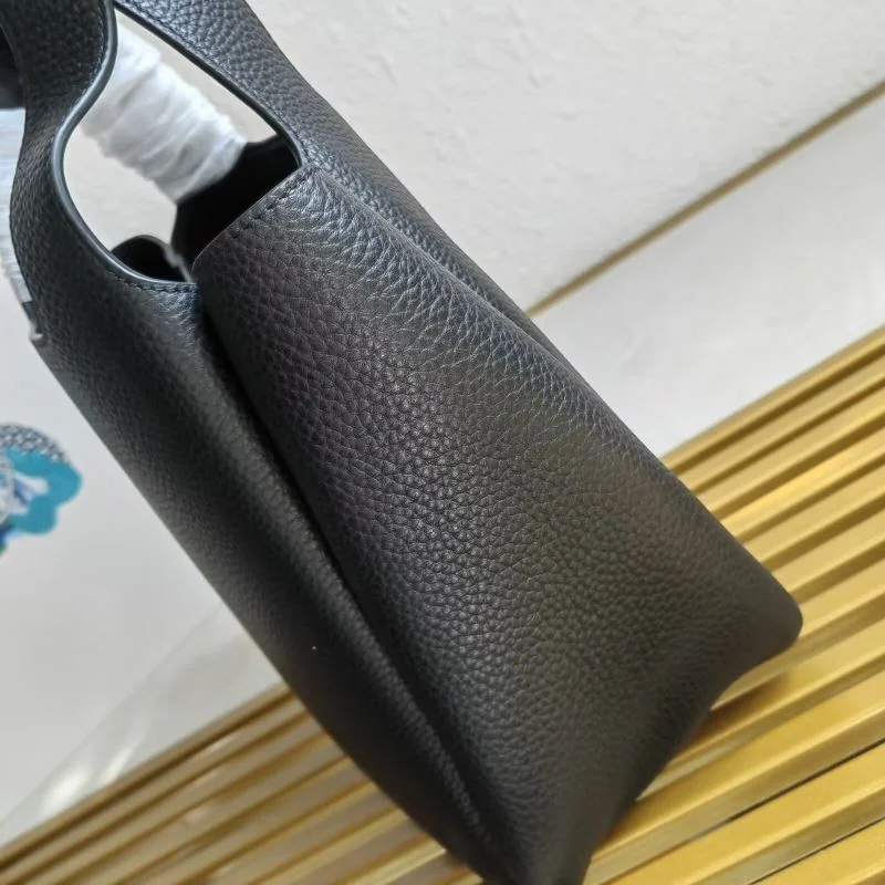 Low-cost Prada Shopping Bags
