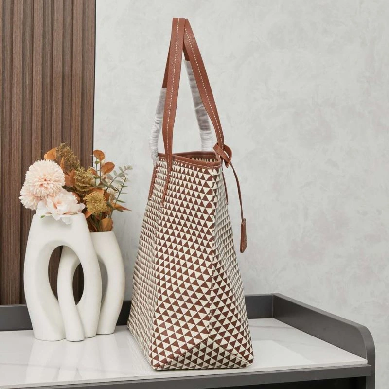 High fidelity Prada Shopping Bags