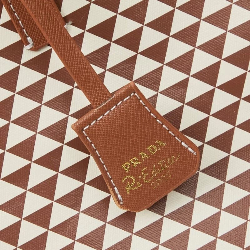 High fidelity Prada Shopping Bags