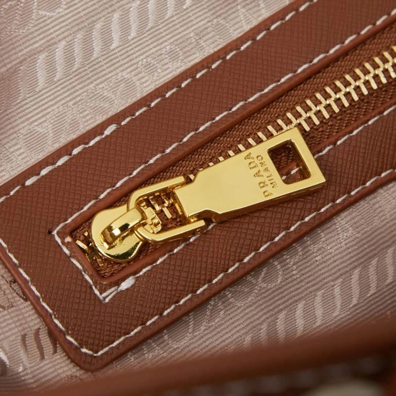 High fidelity Prada Shopping Bags
