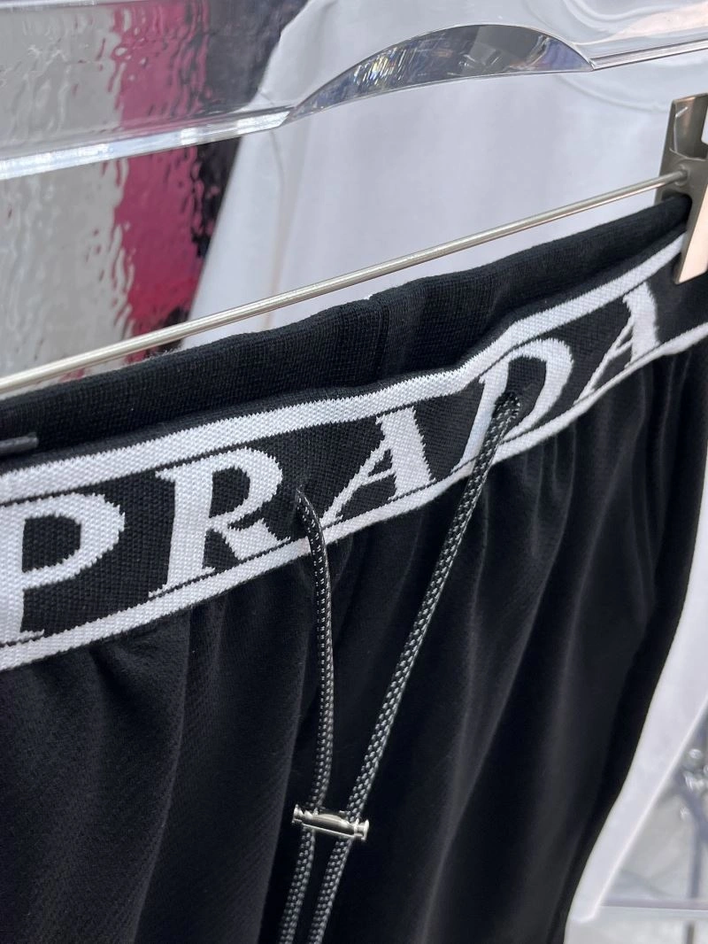 Accurate model Prada Short Pants