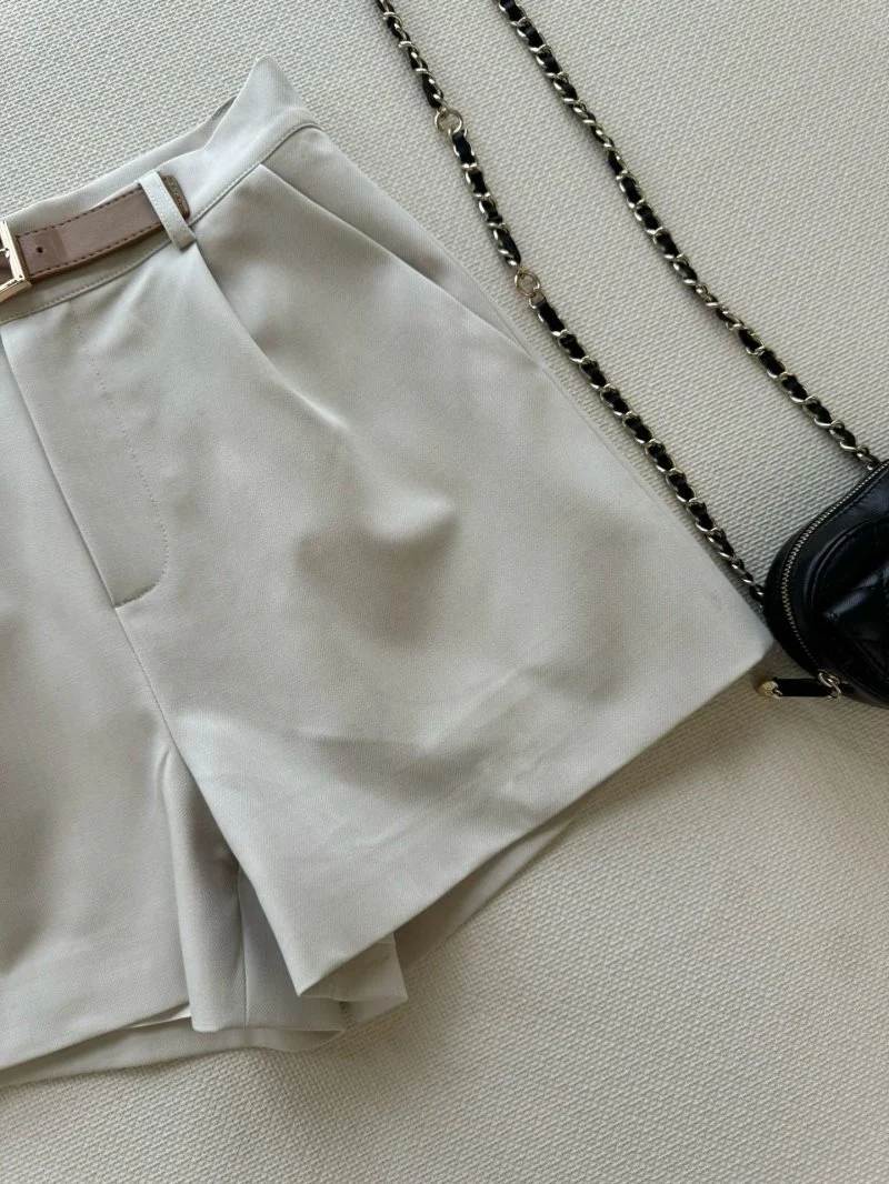 Value-priced Prada Short Pants