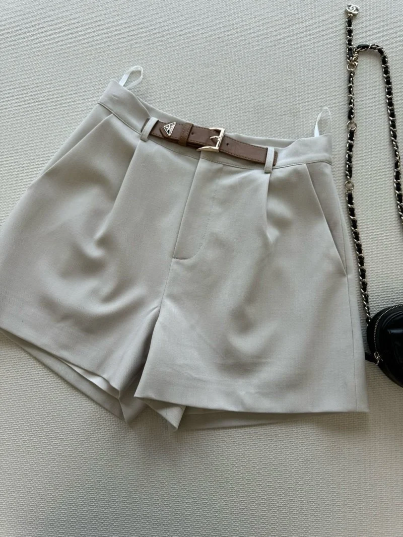 Value-priced Prada Short Pants