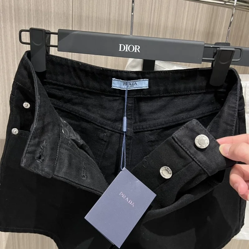 Top match Prada Short Pants