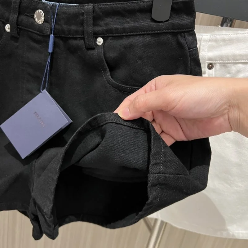 Top match Prada Short Pants
