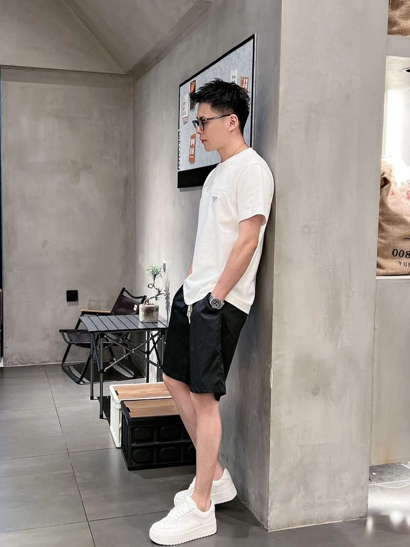 Accurate model Prada Short Pants