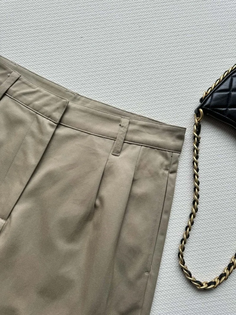 Accurate model Prada Short Pants