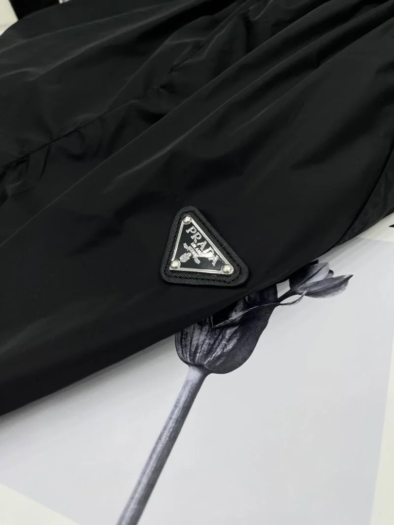 High accuracy Prada Short Pants