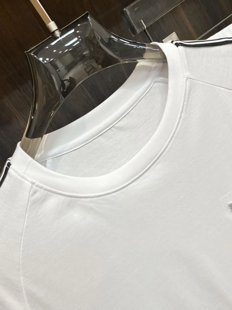 Accurate model Prada Short Suits