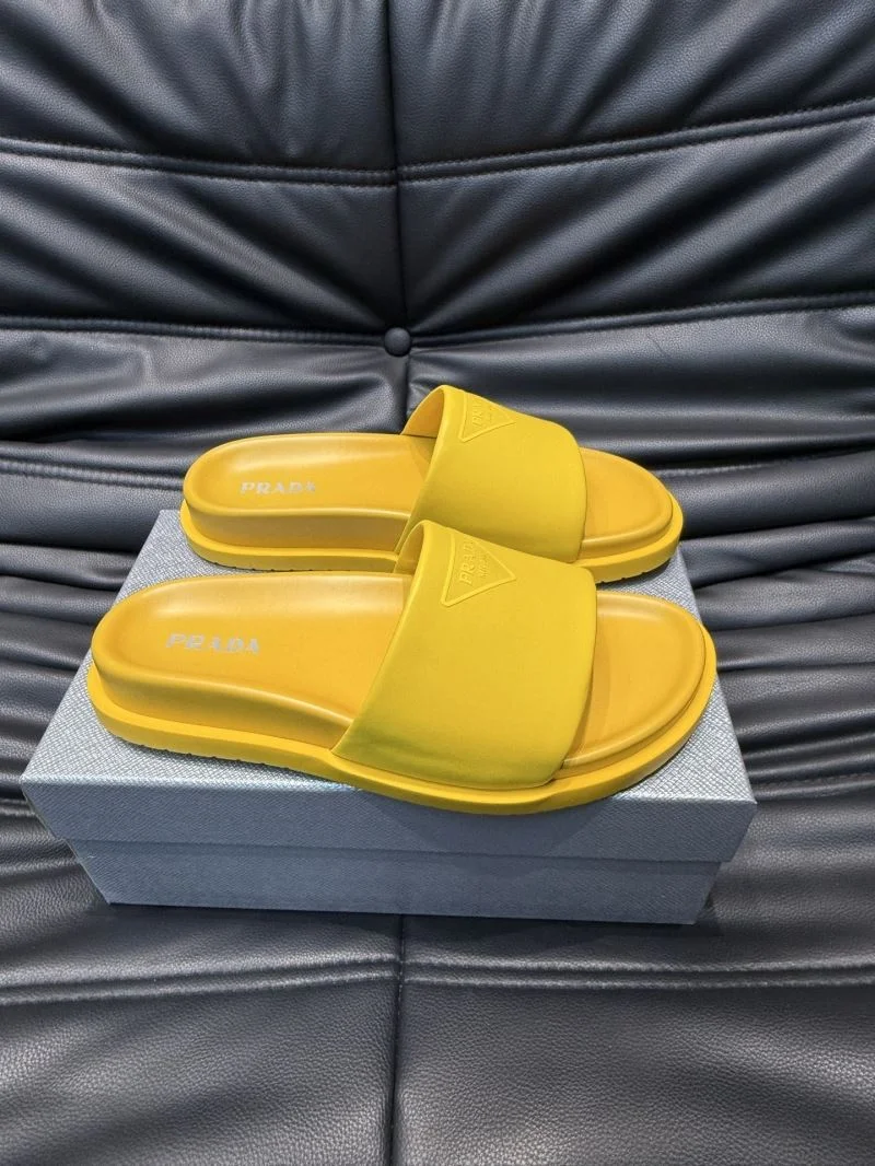 Low-cost Prada Slippers