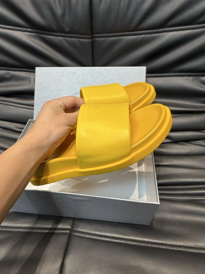 Low-cost Prada Slippers