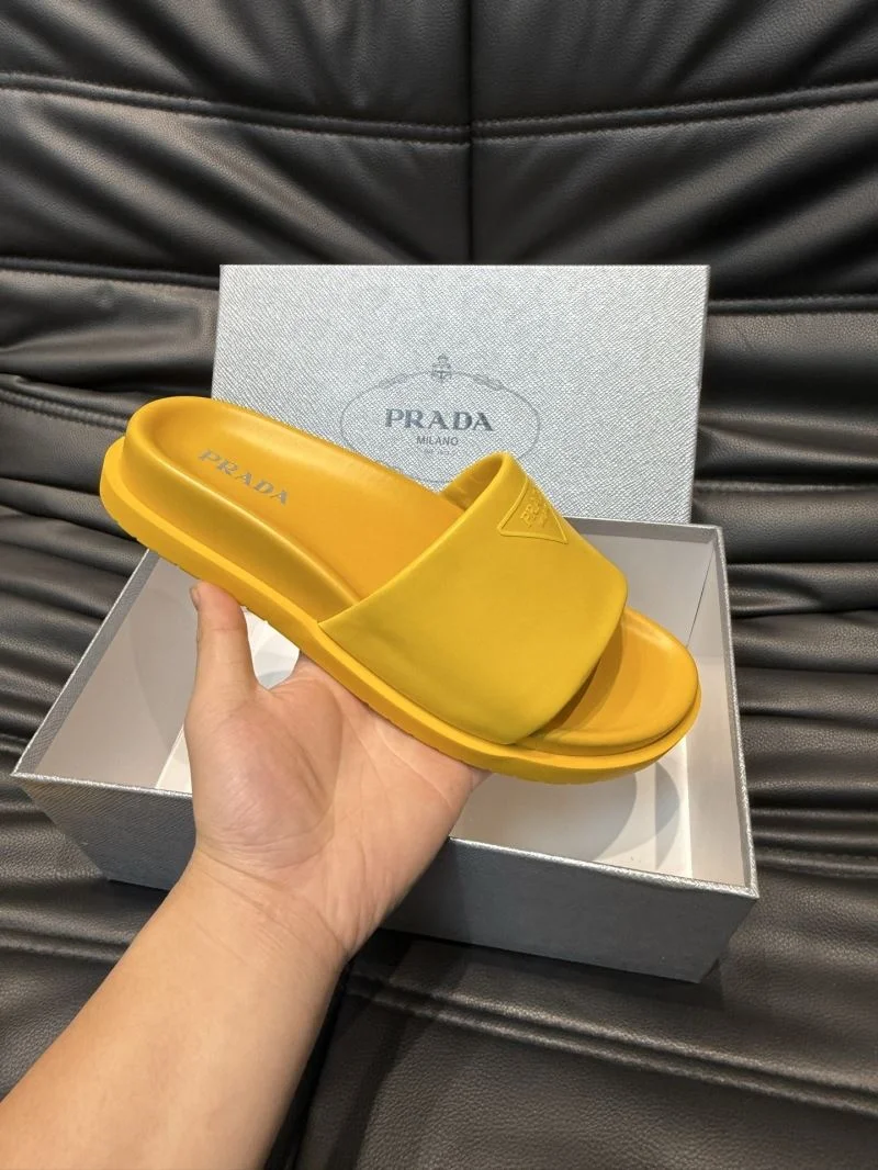 Low-cost Prada Slippers