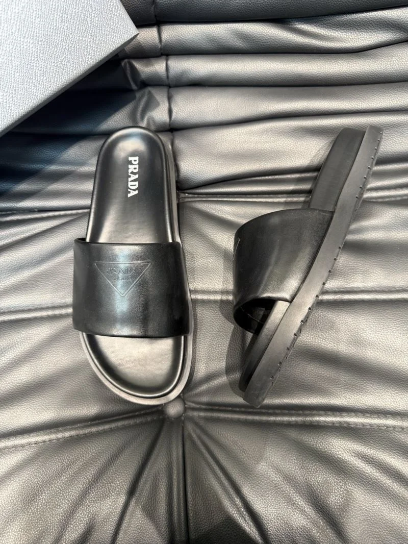High accuracy Prada Slippers