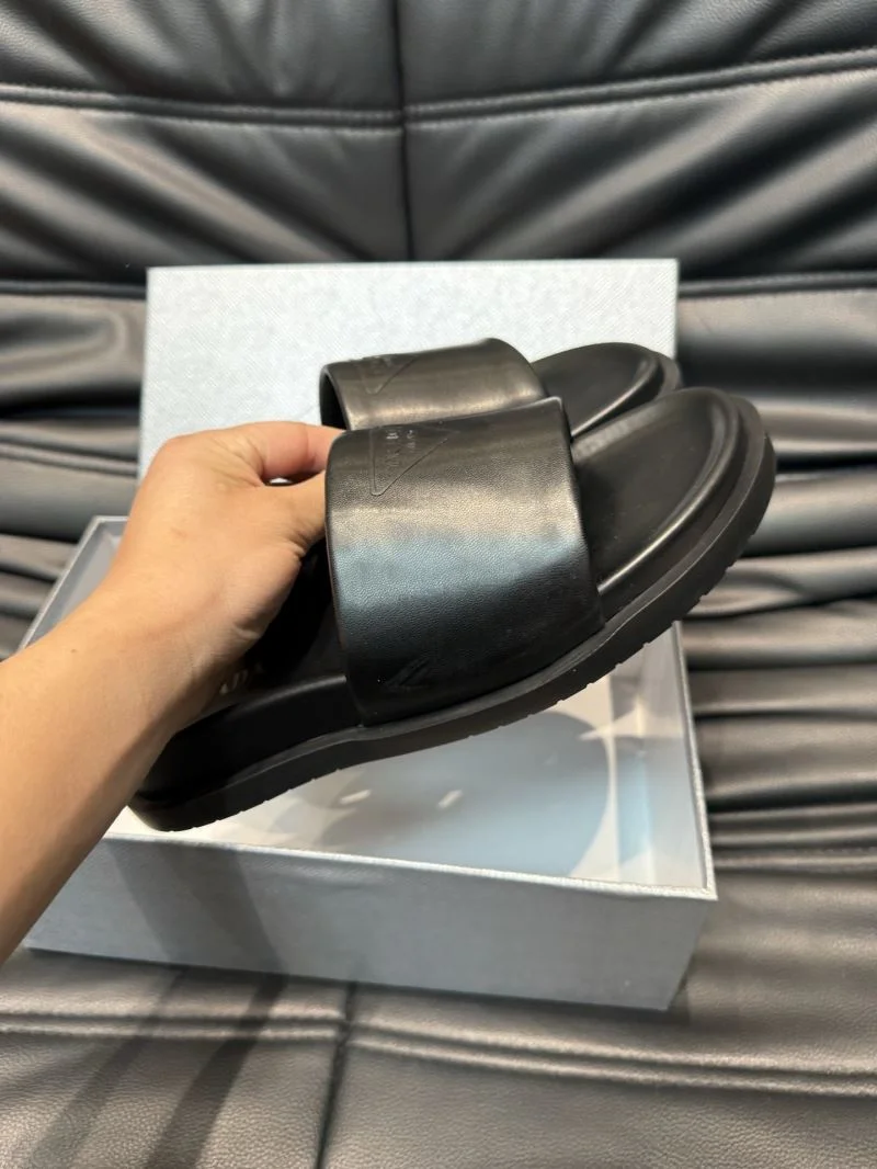 High accuracy Prada Slippers