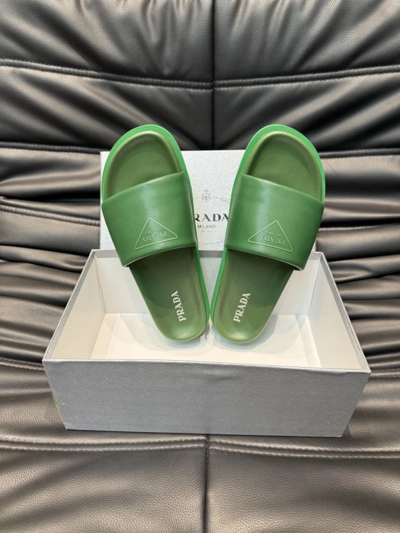 Accurate model Prada Slippers