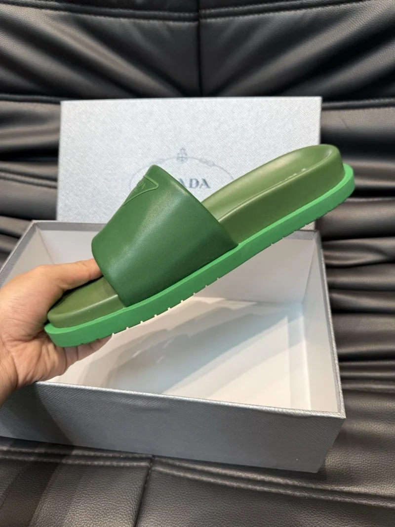 Accurate model Prada Slippers