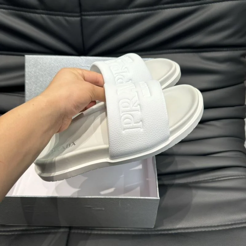 High accuracy Prada Slippers