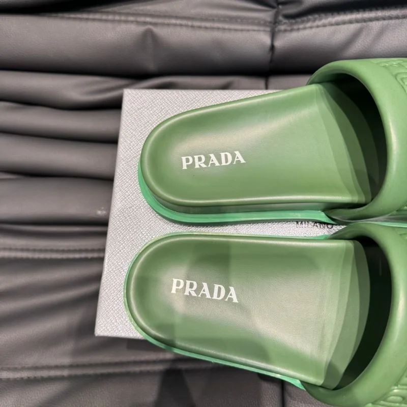 Exact replica Prada Slippers