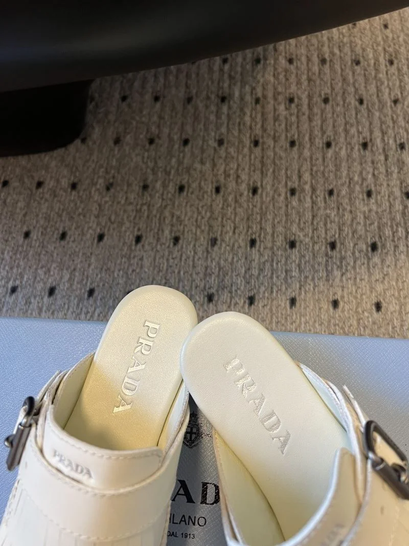 Exact replica Prada Slippers