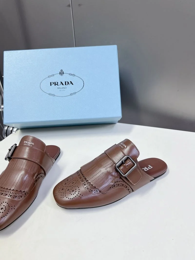 Low-cost Prada Slippers
