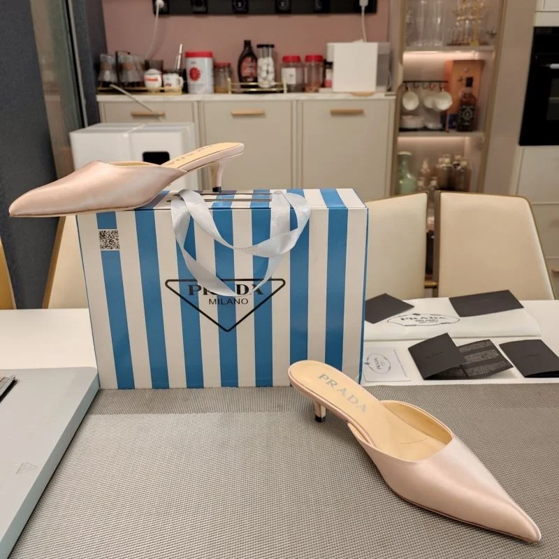 High fidelity Prada Slippers