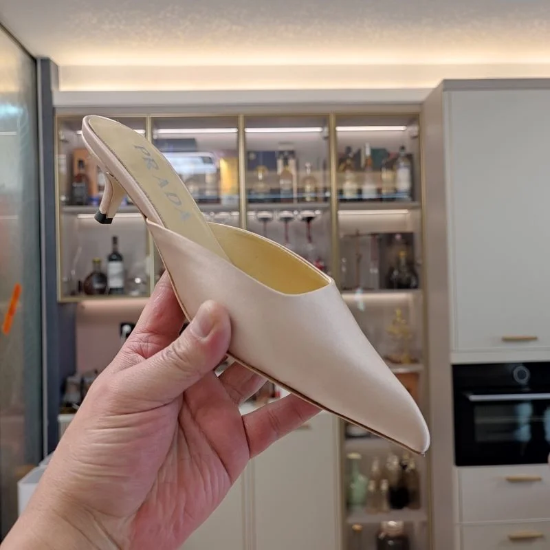 High fidelity Prada Slippers