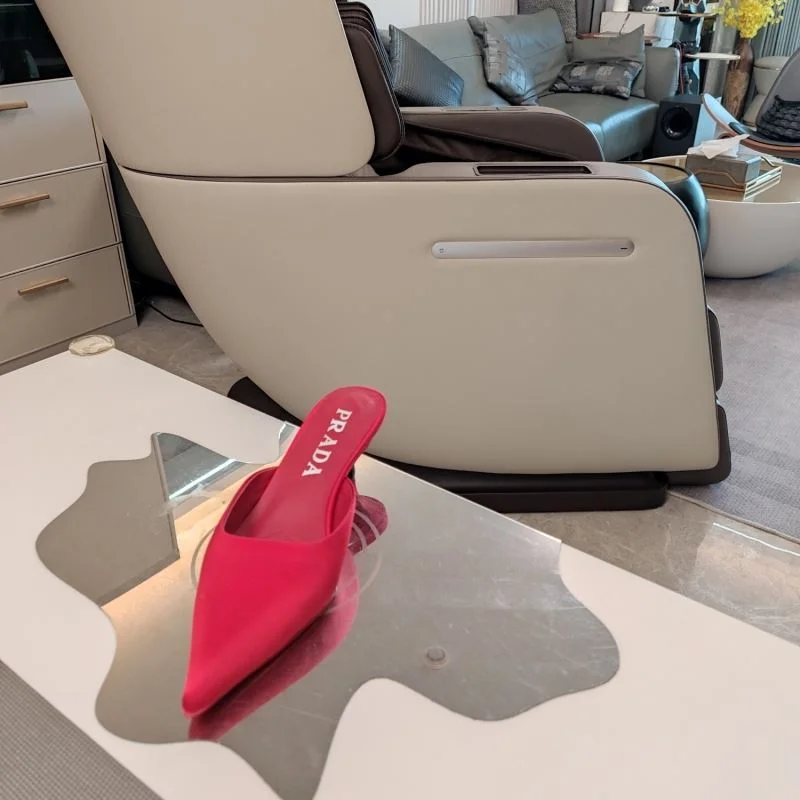 Top mirror Prada Slippers