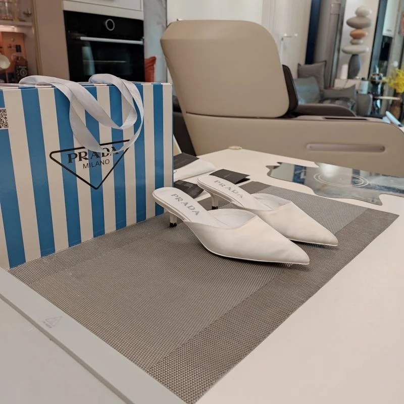 Brand-original Prada Slippers
