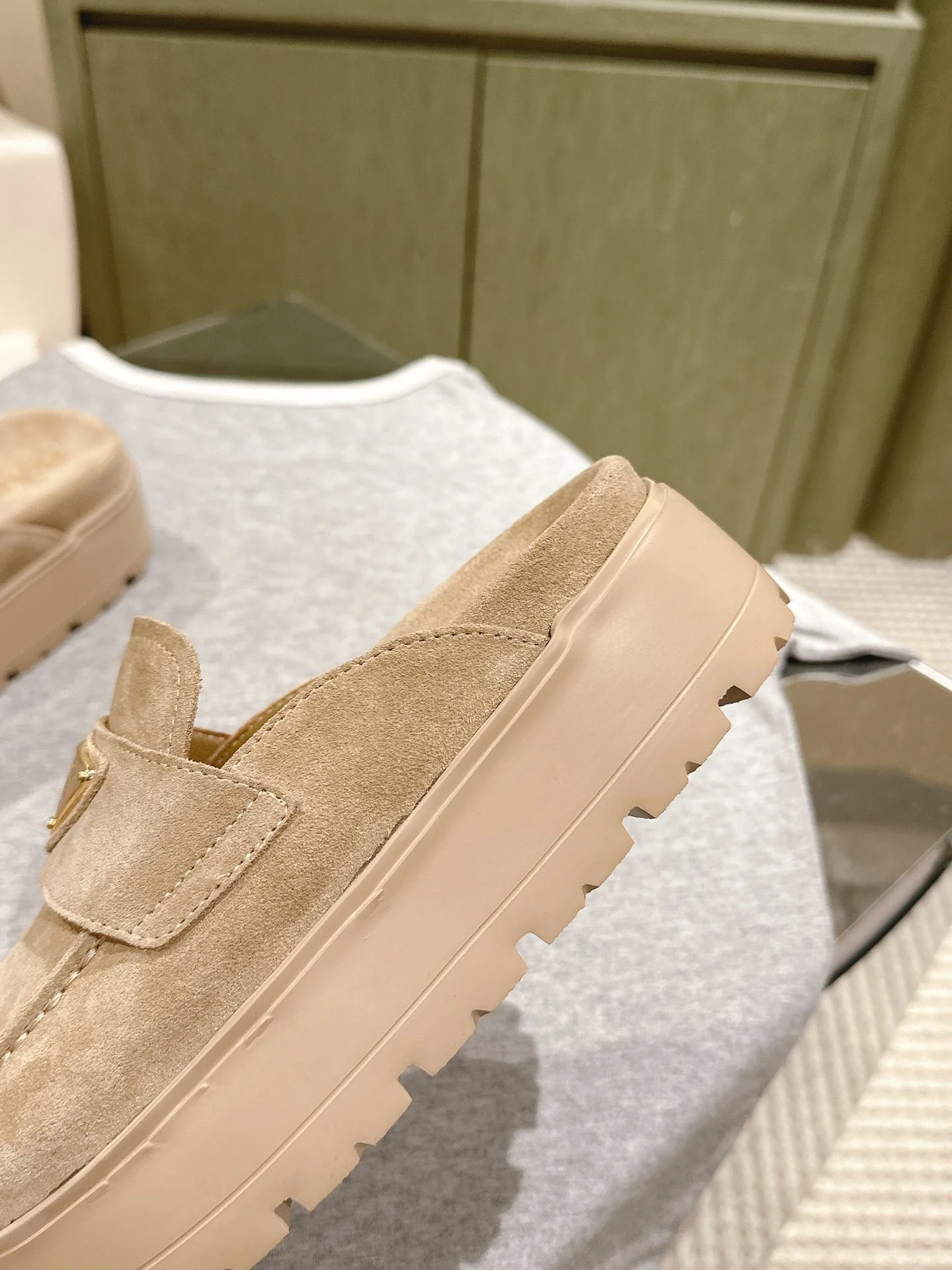 Inexpensive Prada Slippers