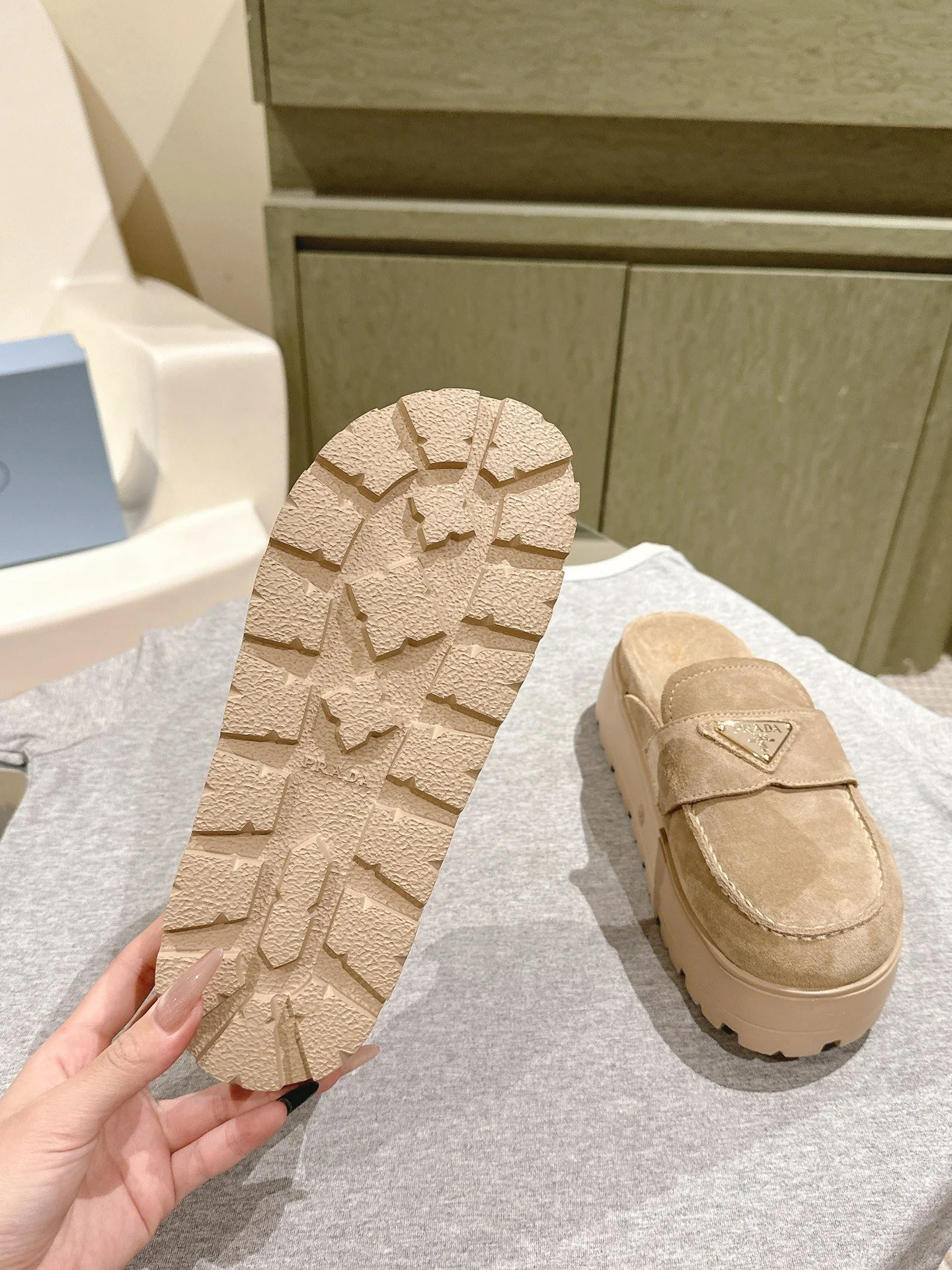 Inexpensive Prada Slippers