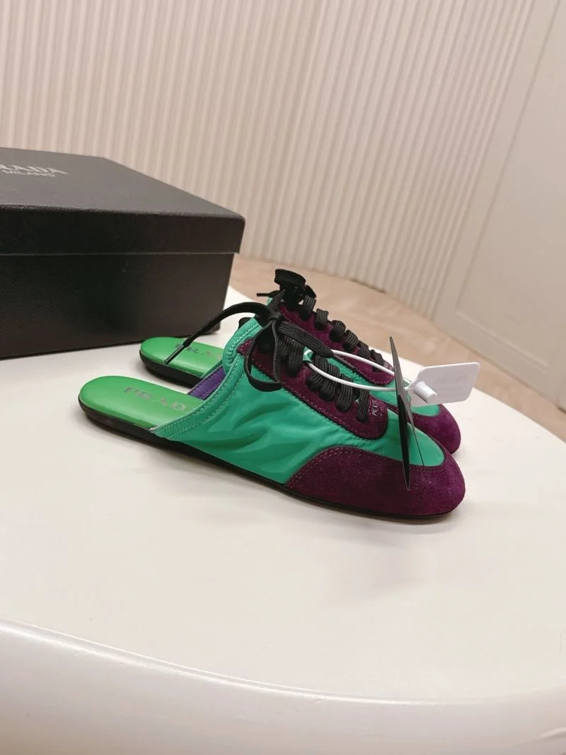 Low-cost Prada Slippers