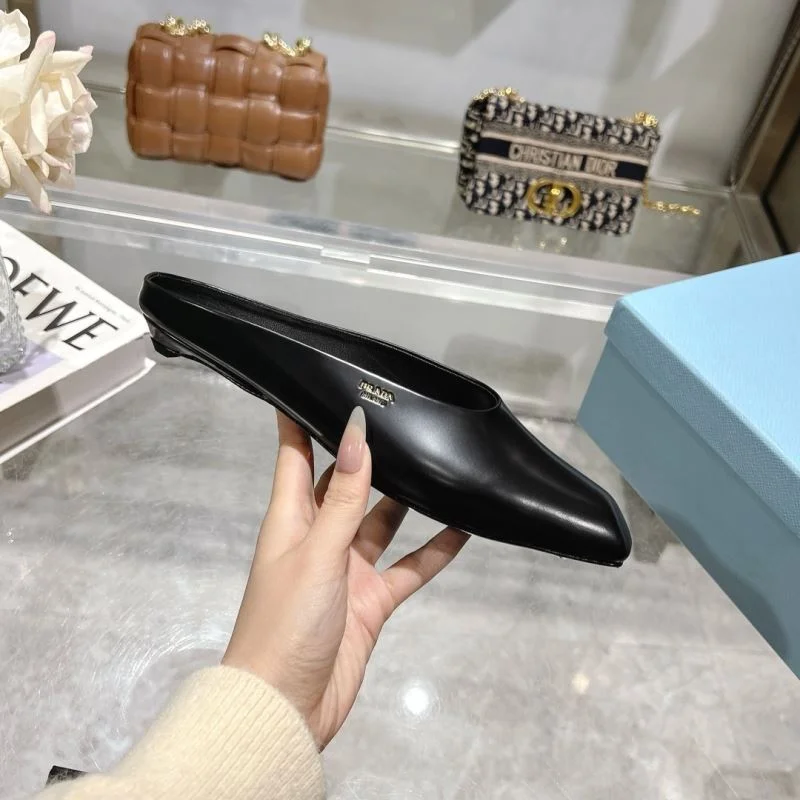 Exact replica Prada Slippers