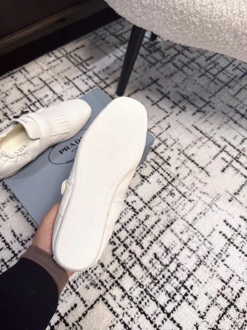 Mirror quality Prada Slippers