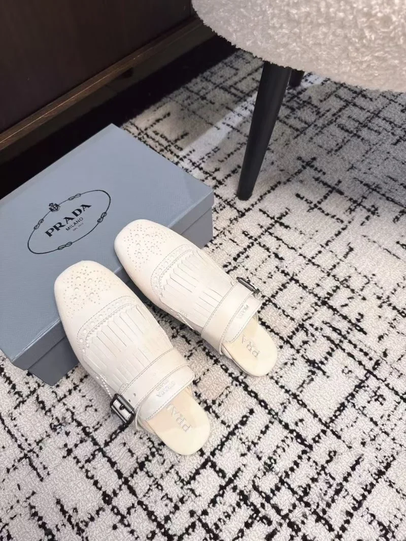 Top mirror Prada Slippers