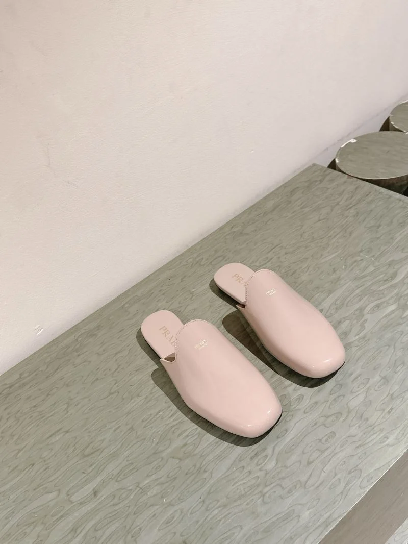 High fidelity Prada Slippers