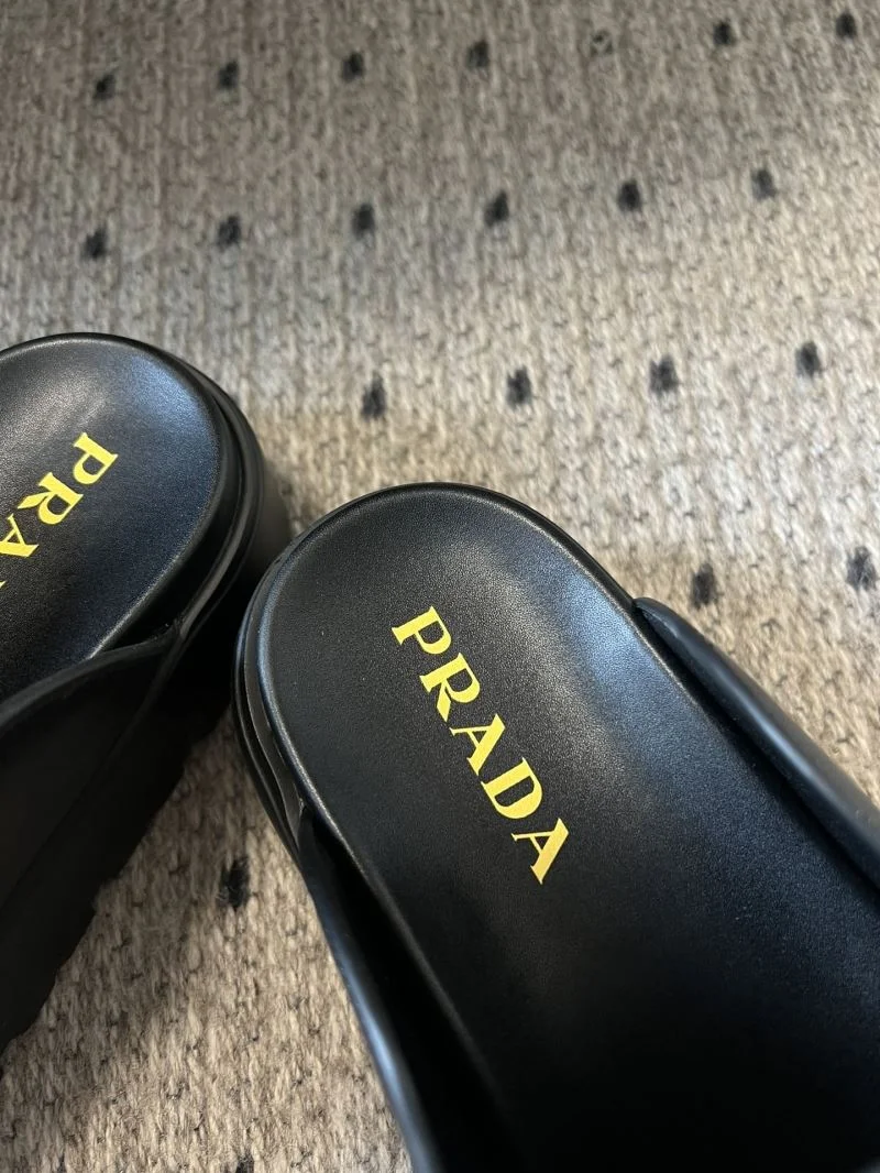 Factory-made Prada Slippers
