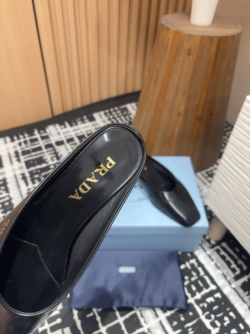 High accuracy Prada Slippers