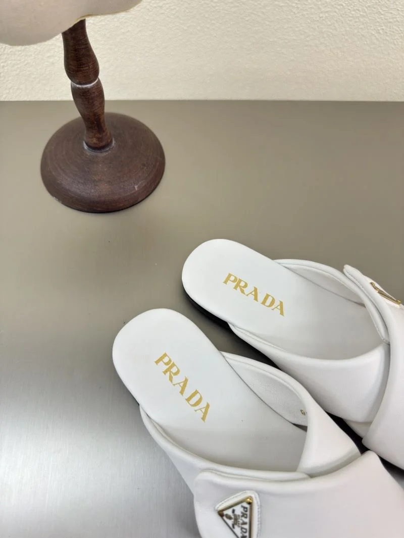 1:1 copy Prada Slippers