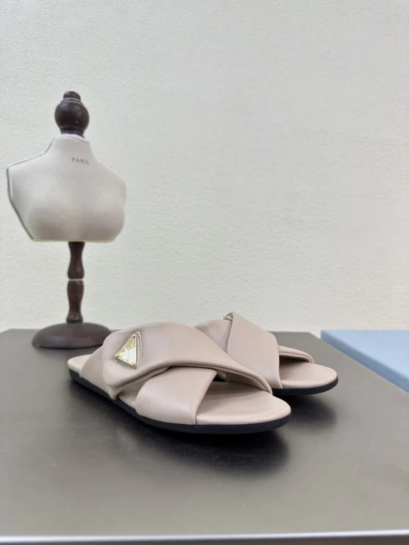 Factory-made Prada Slippers