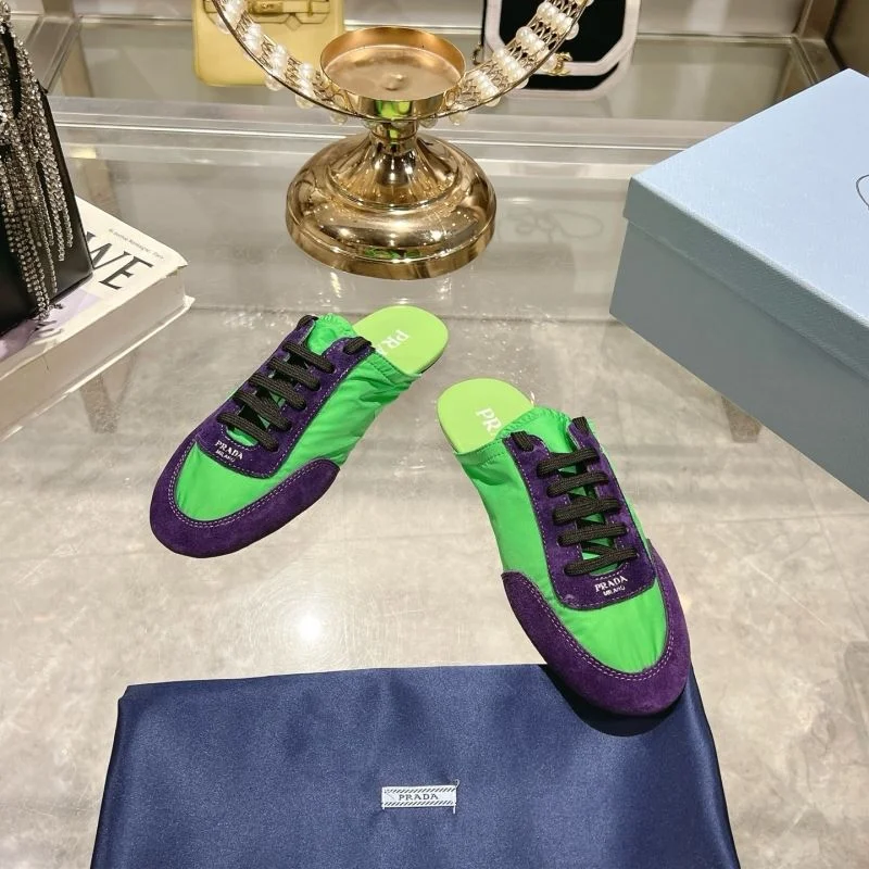 Low-cost Prada Slippers
