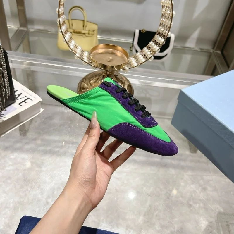Low-cost Prada Slippers