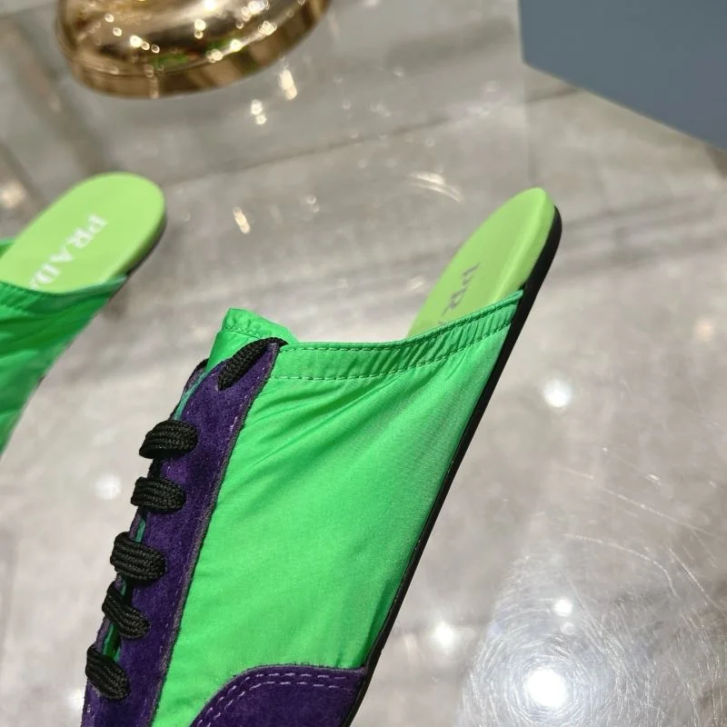 Low-cost Prada Slippers