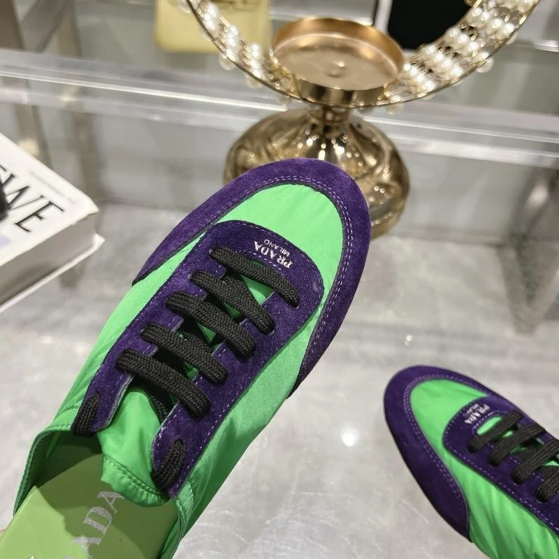 Low-cost Prada Slippers